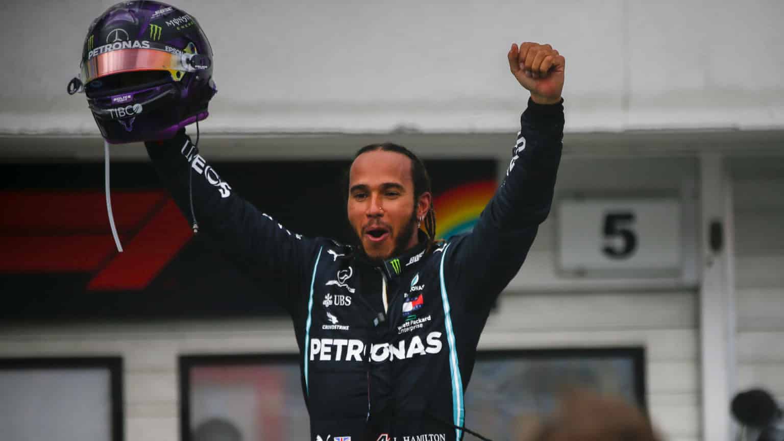 Formula One superstar Hamilton earns BBC's 'Sports Personality of the ...