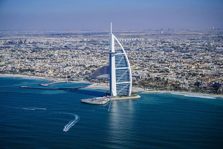 Burj Al Arab façade fire contained