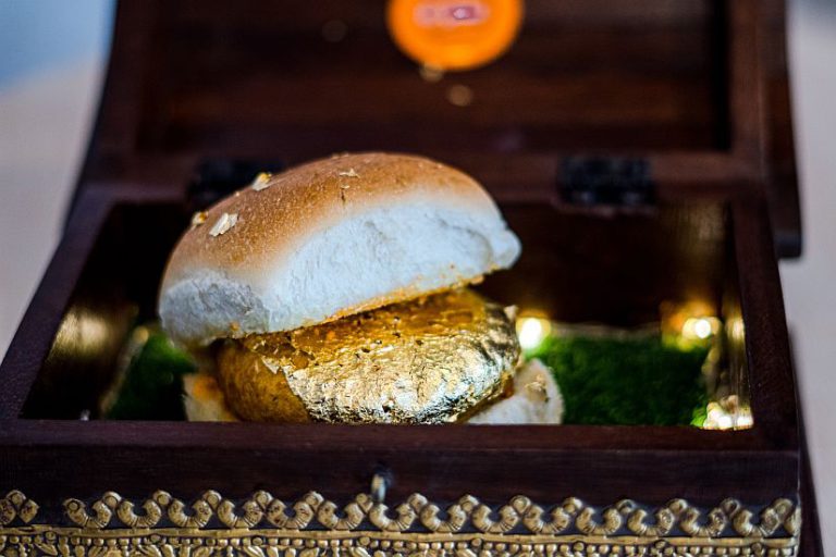World’s First 22 Karat Gold Vada Pao