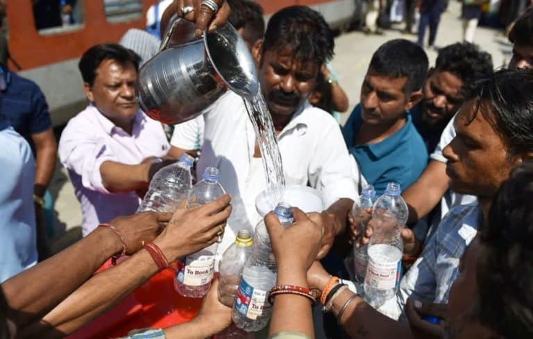 Delhi temperature reaches 52.9C in India’s most intense heatwave