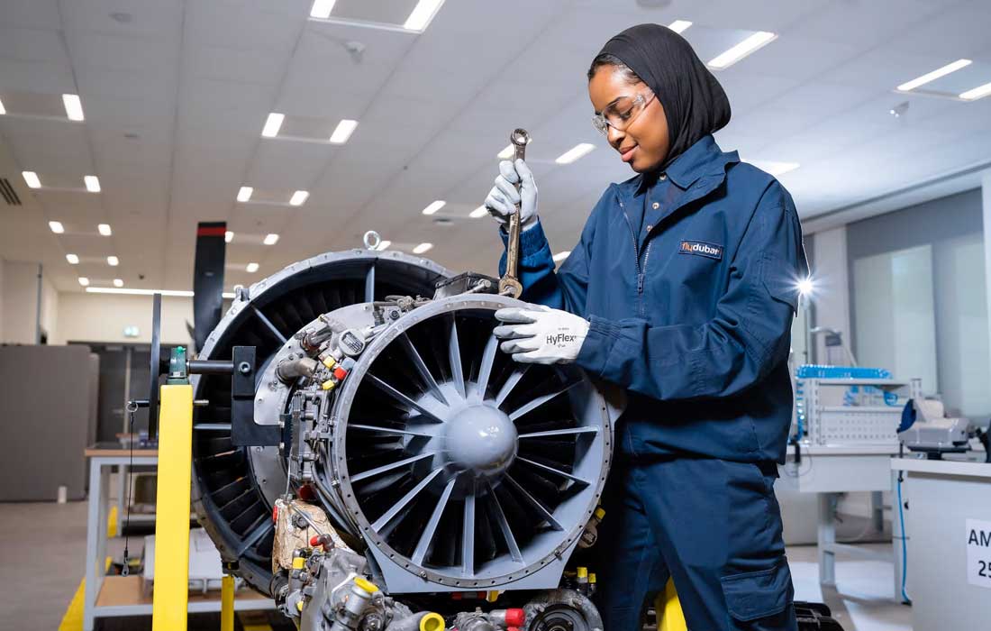 flydubai opens engineering apprenticeship 2025