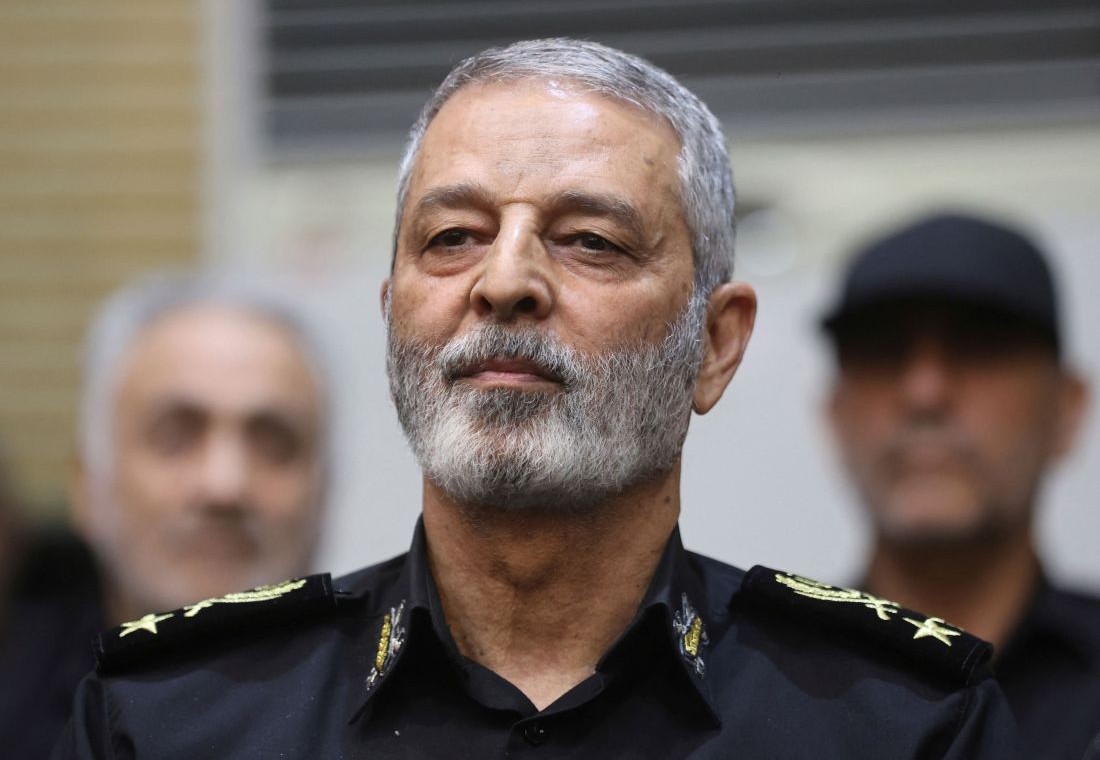 Iran military strikes kill top generals